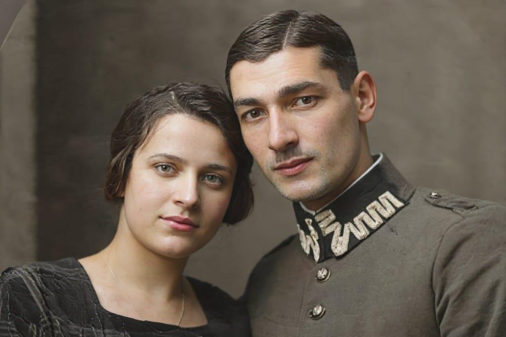 Flux Playground - 由最新的 Flux Kontext AI 模型驱动